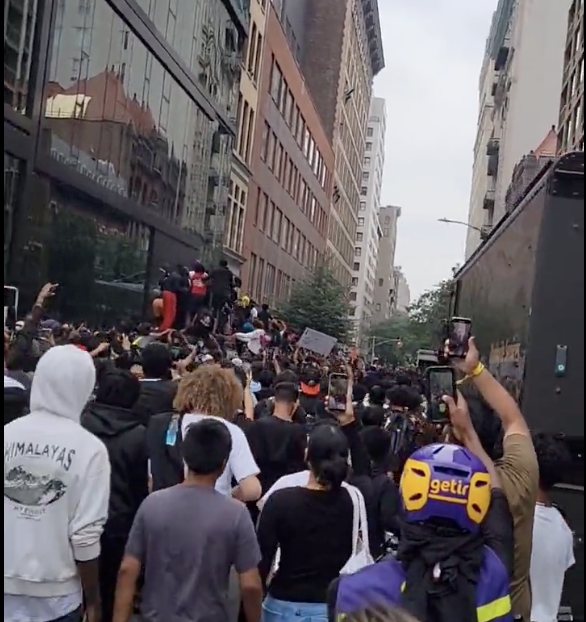 Breaking News: Mob Action And Violence In Major American City - New ...